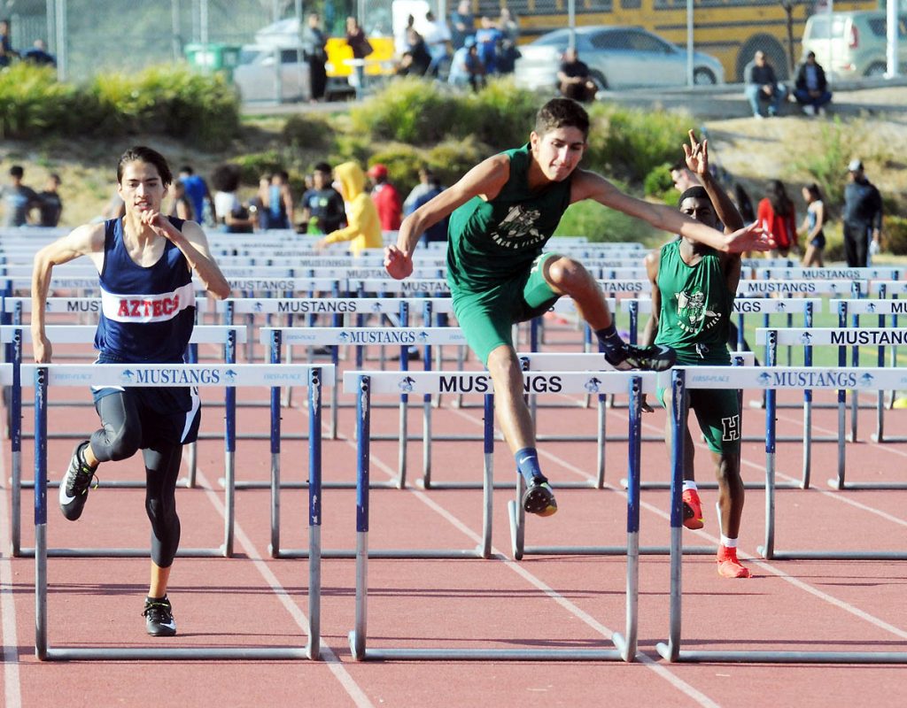 Gold medals and a distance triple are highlight for local preps | The ...